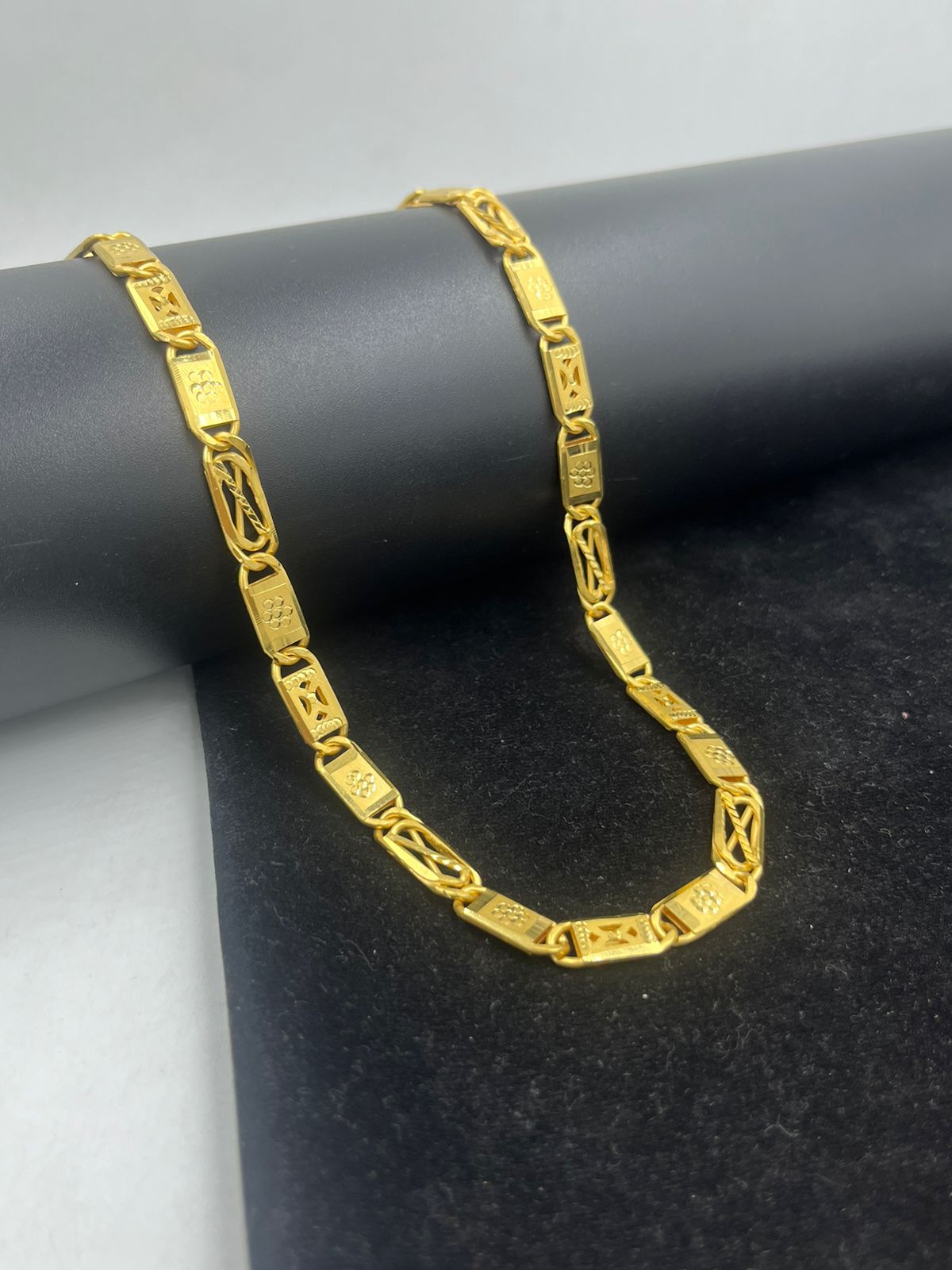 1 GRAM GOLD NAWABI (BISCUITS) CHAIN FOR MEN DESIGN A-424 – Radhe Imitation